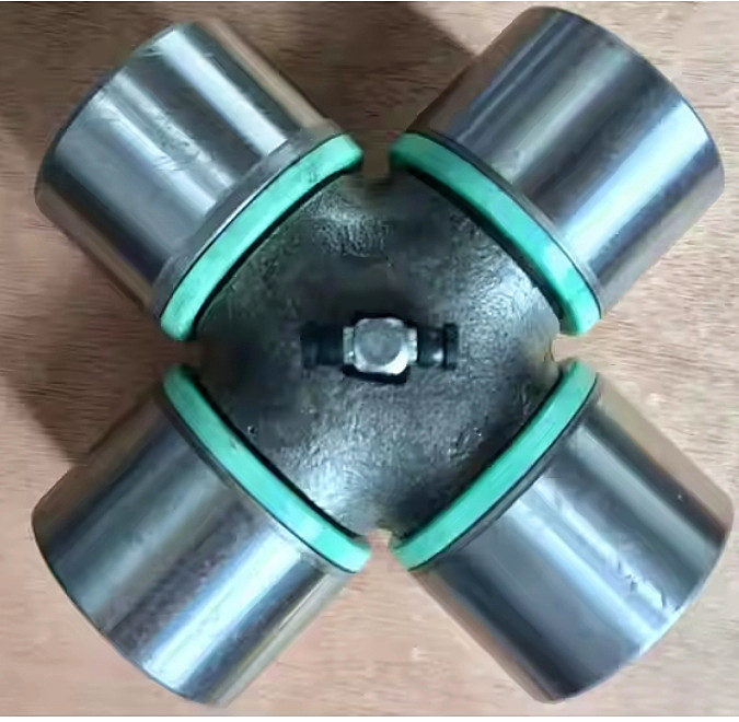 Shacman truck parts 26013314080/PHWJ-707-00A universal joint for drive ...